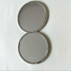Gucci | Other | Gucci Mirror Compact Miroir With Box Silver Flowers ...